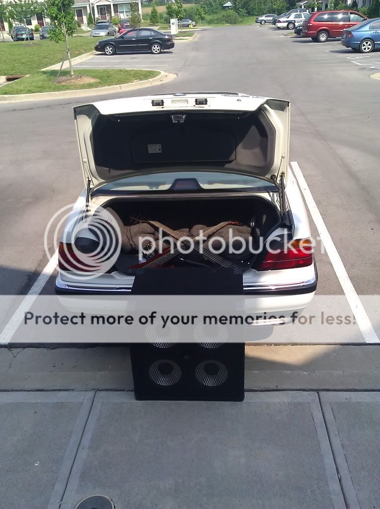 Subwoofers in E38 trunks? - Page 3